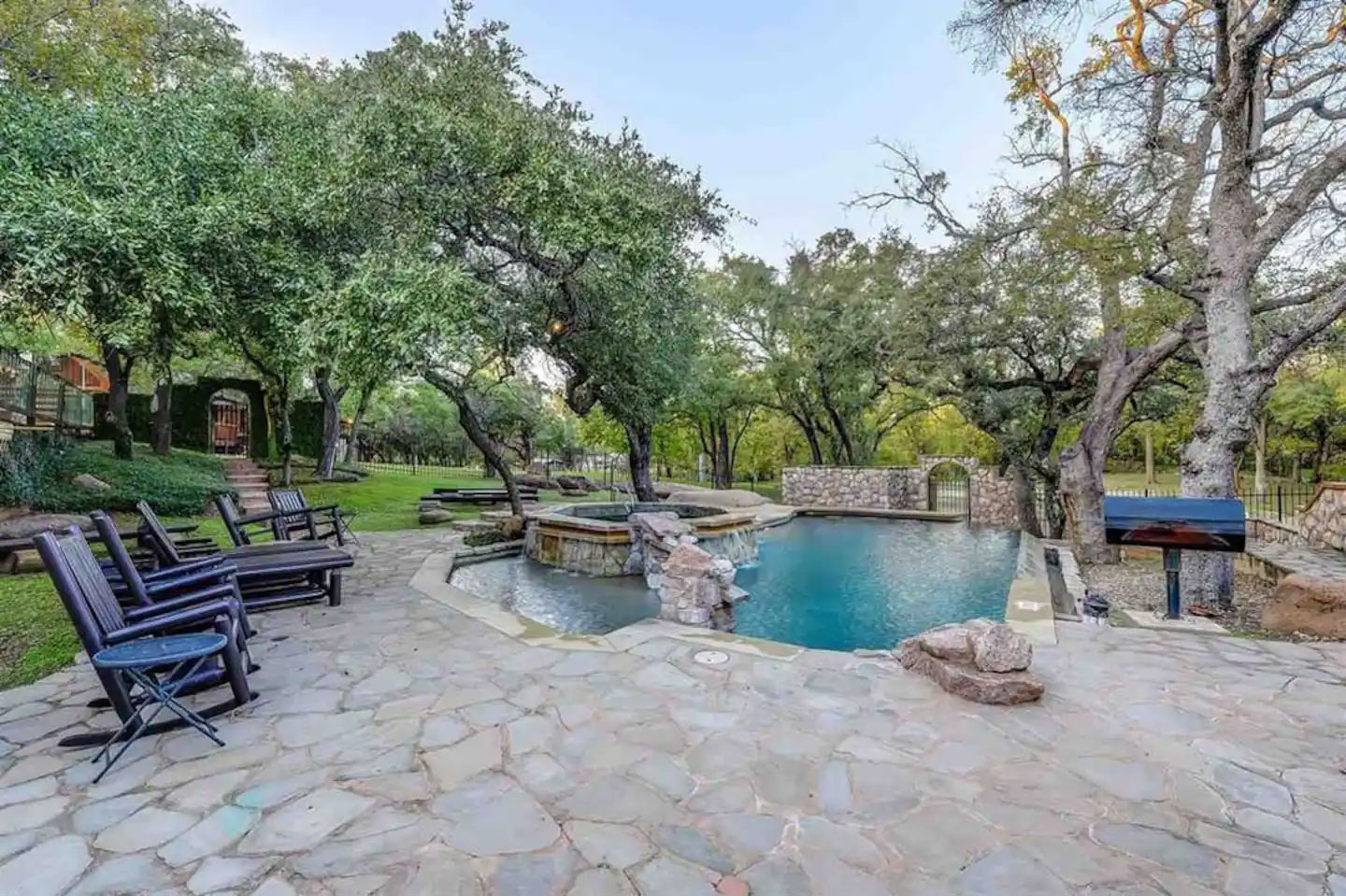 Minyard Lodge - The Highland Lakes of Burnet County Texas